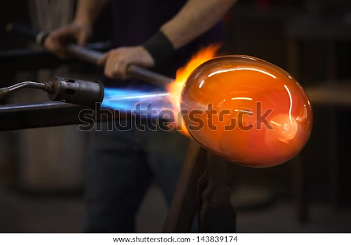 3 Types of Glass Art Techniques